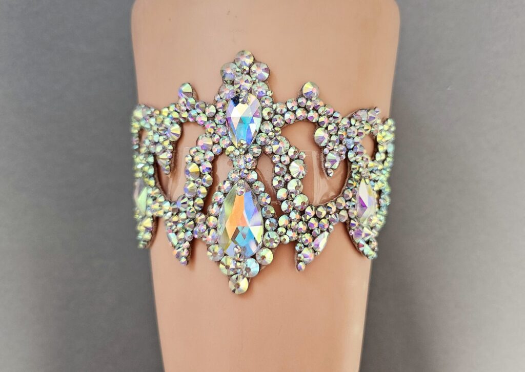 Stretchy thigh garter for dancer | Online shop Alina Dance Jewelry